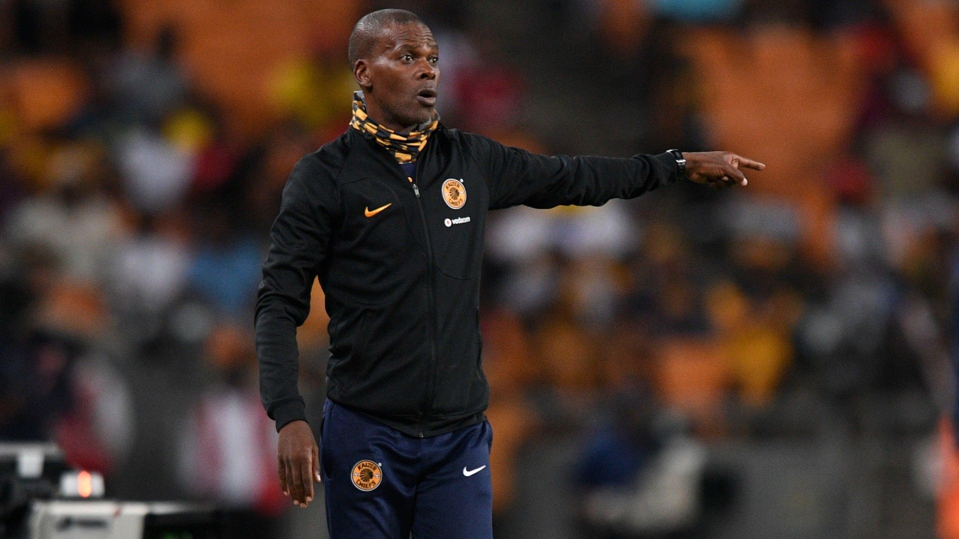 Zwane gives Kaizer Chiefs fans hope despite third consecutive loss ...