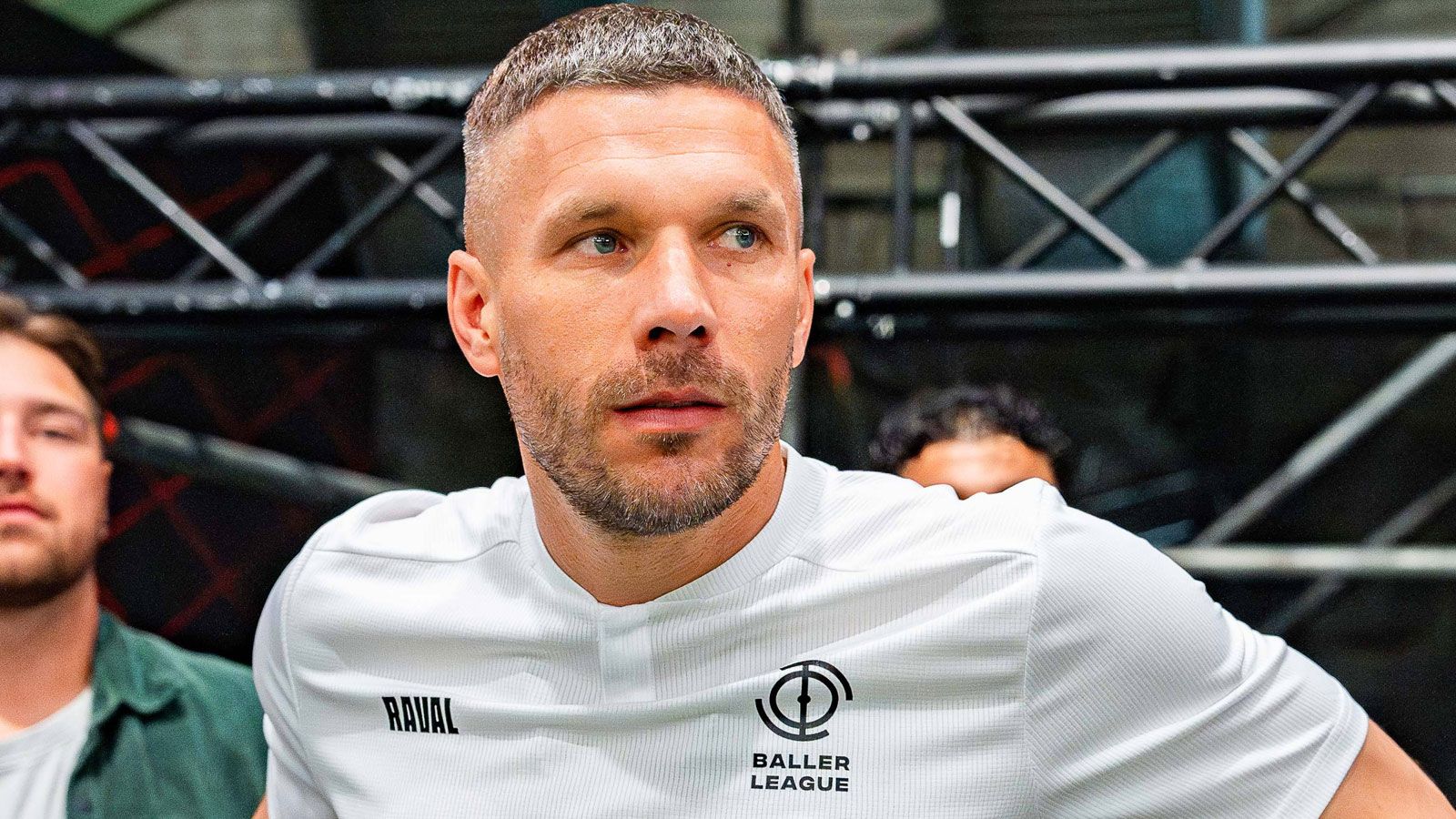 "Unter aller Sau": Aus für von Podolski und Hummels gegründete "Baller ...