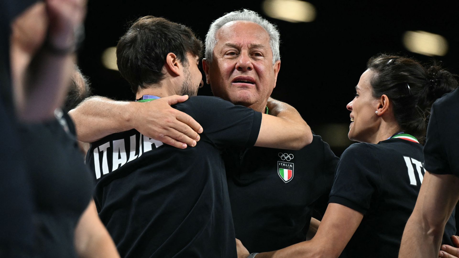 Julio Velasco nel calcio: quando il ct dell'Italia femminile di volley ...