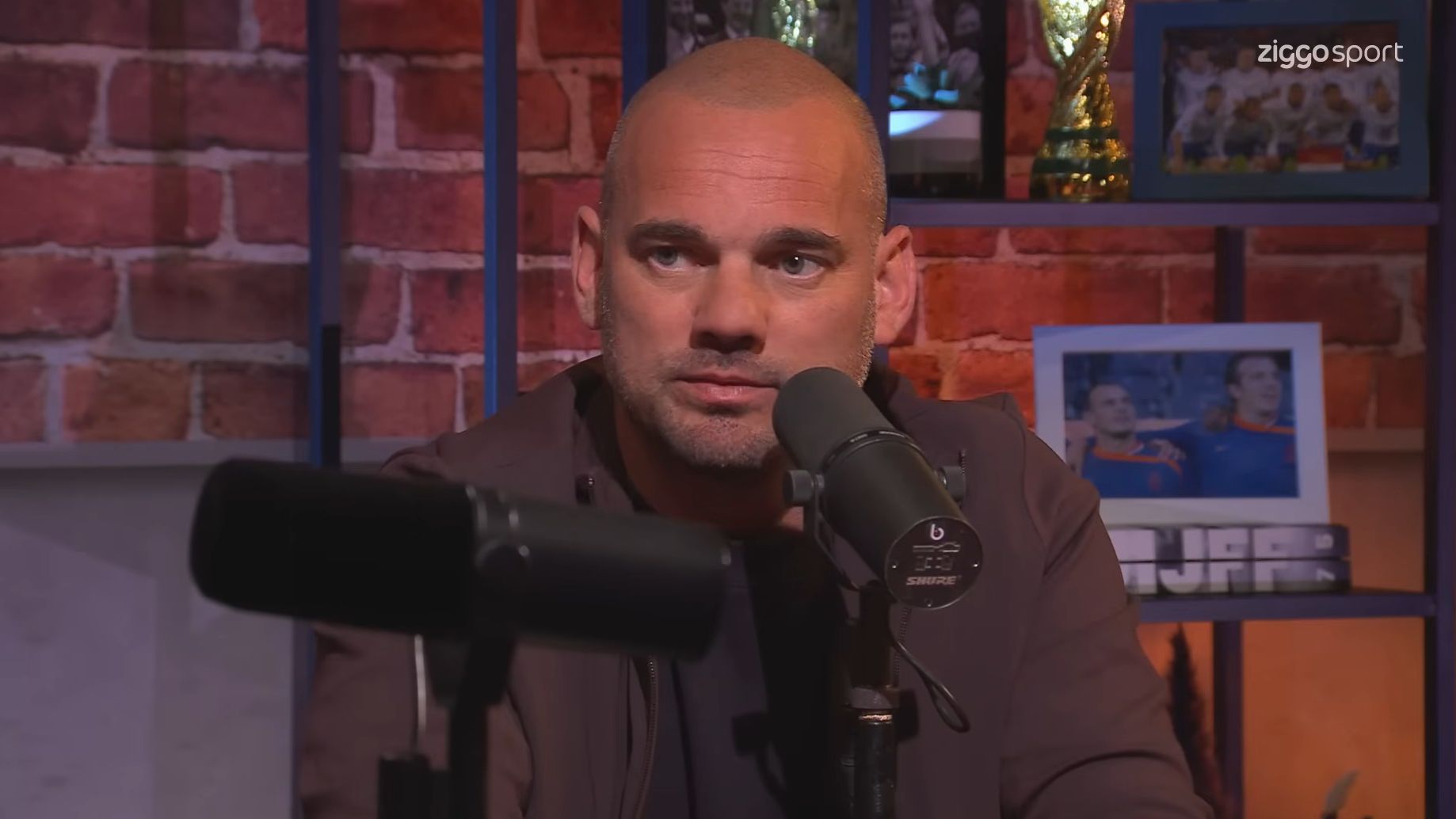 Wesley Sneijder a croisé le fils d’un ancien coéquipier au bar et a ...