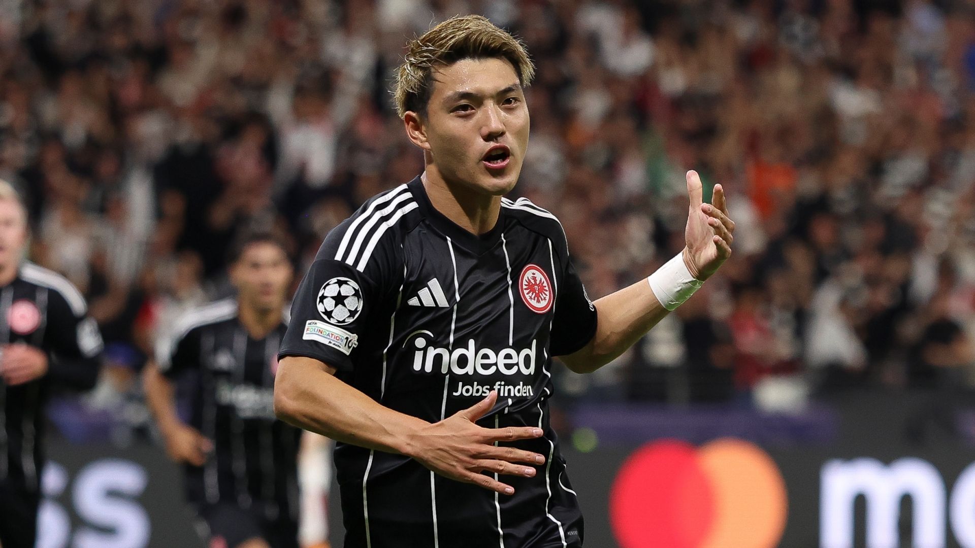 堂安律、CLデビューでのプレーに称賛の声…現地メディア「何もないところから同点弾をもたらした」 | Goal.com 日本