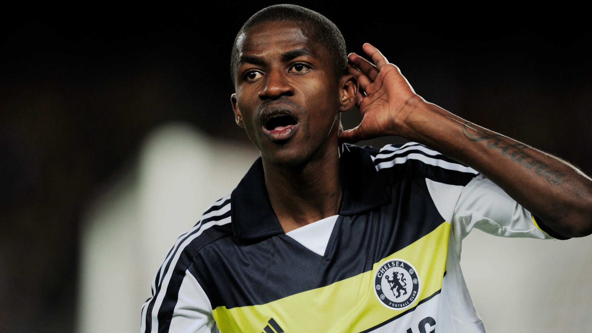 Relive Ramires' iconic chip for Chelsea against Barcelona as midfielder retires | Goal.com US