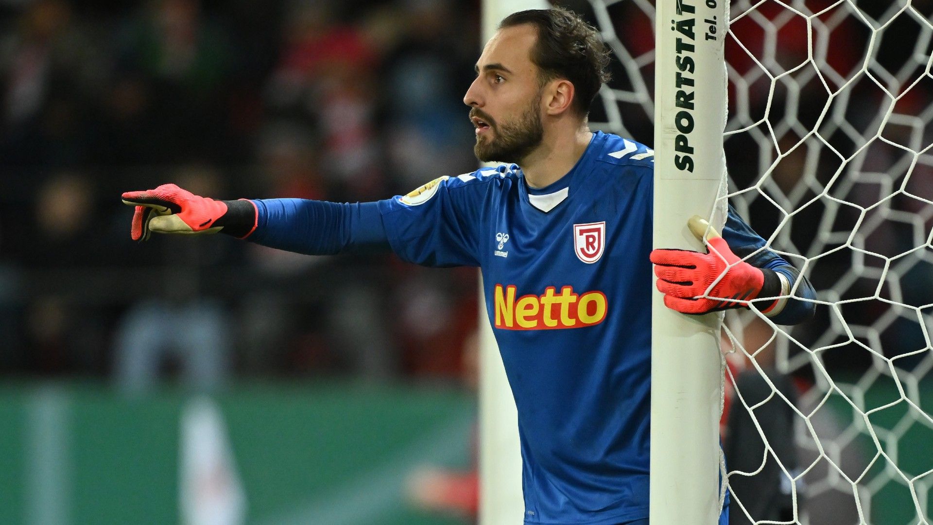 Wer zeigt / überträgt MSV Duisburg bei Jahn Regensburg heute im Live ...