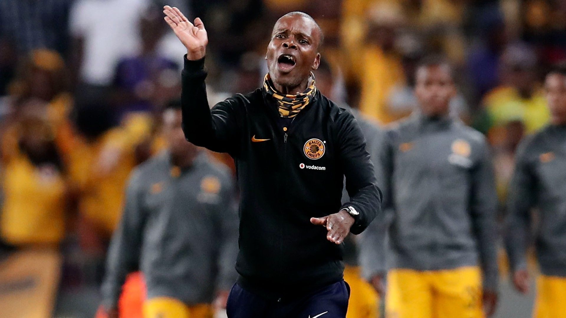 Zwane gives Kaizer Chiefs fans hope despite third consecutive loss ...
