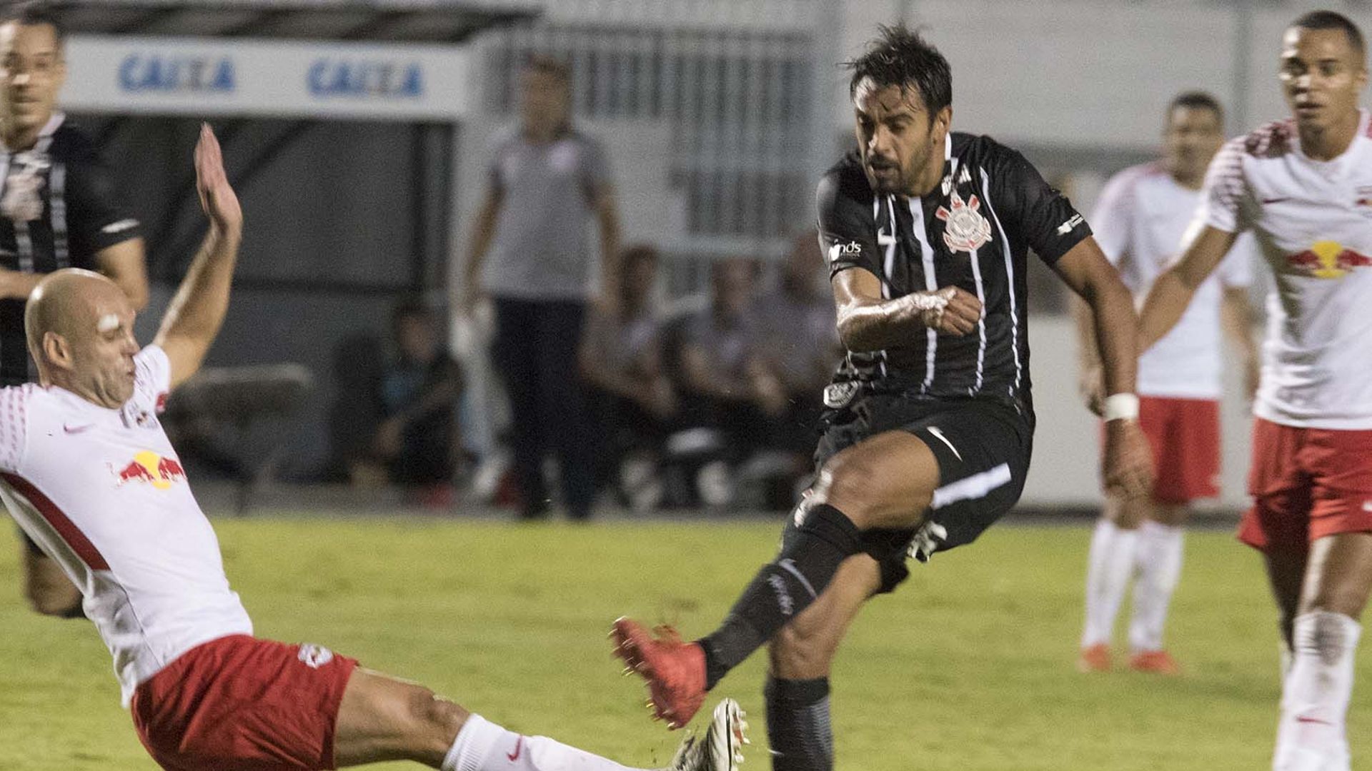 Mais um tropeço! Veja os gols do empate entre Corinthians e Red Bull ...