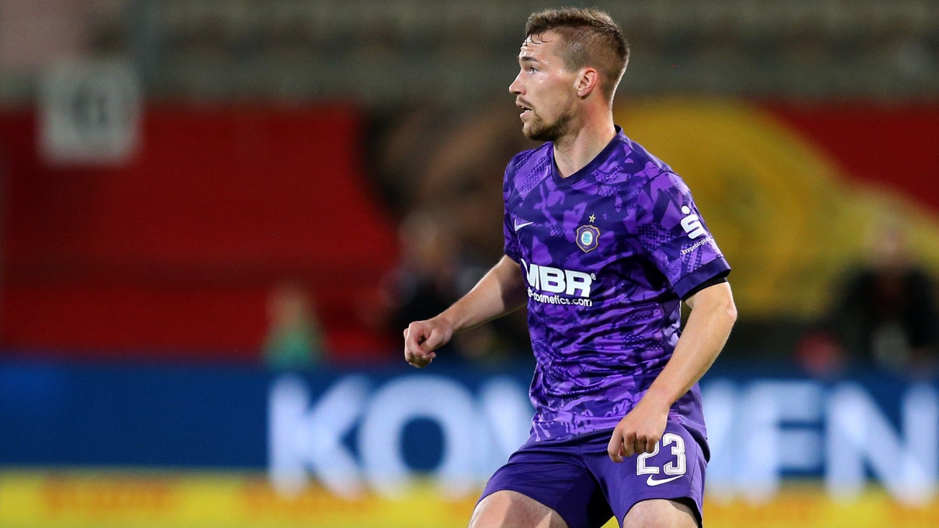 Erzgebirge Aue vs. Waldhof Mannheim heute live im Free TV und Live ...