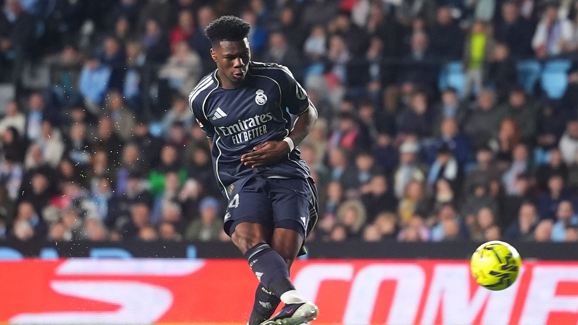 Man Utd target shock move for West Ham's Mateus Fernandes as Morgan ...