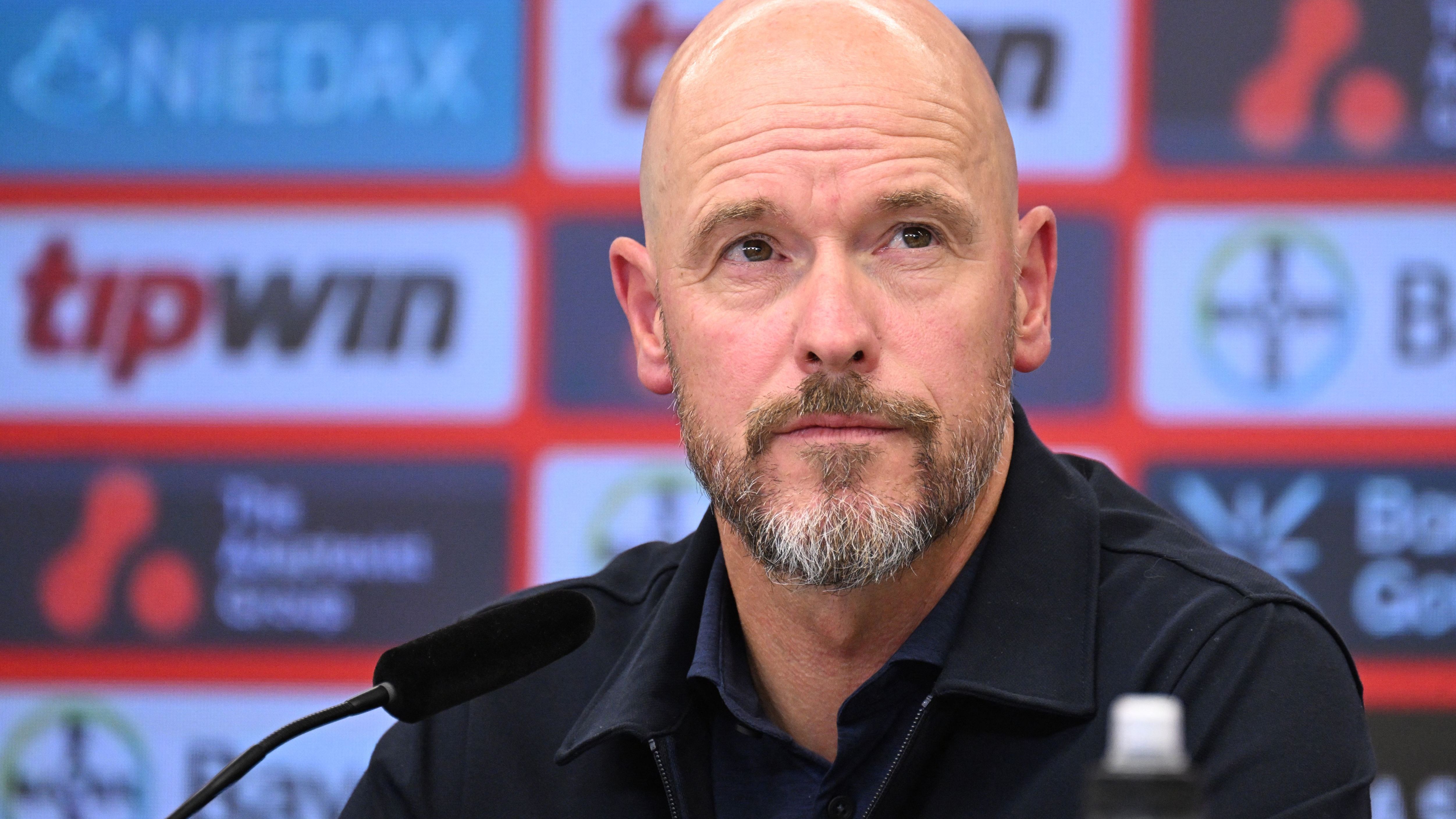 "Er ist immer noch ein Sohn für mich": Bayer Leverkusens Trainer Erik ten Hag schwärmt von Mega ...