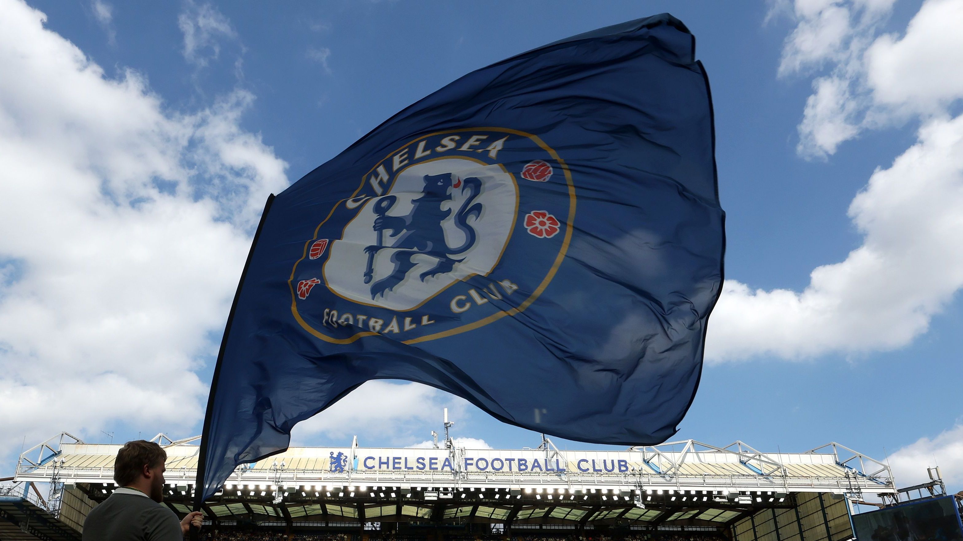 More Chelsea transfer madness! Blues set to bring in ex-RUGBY player ...