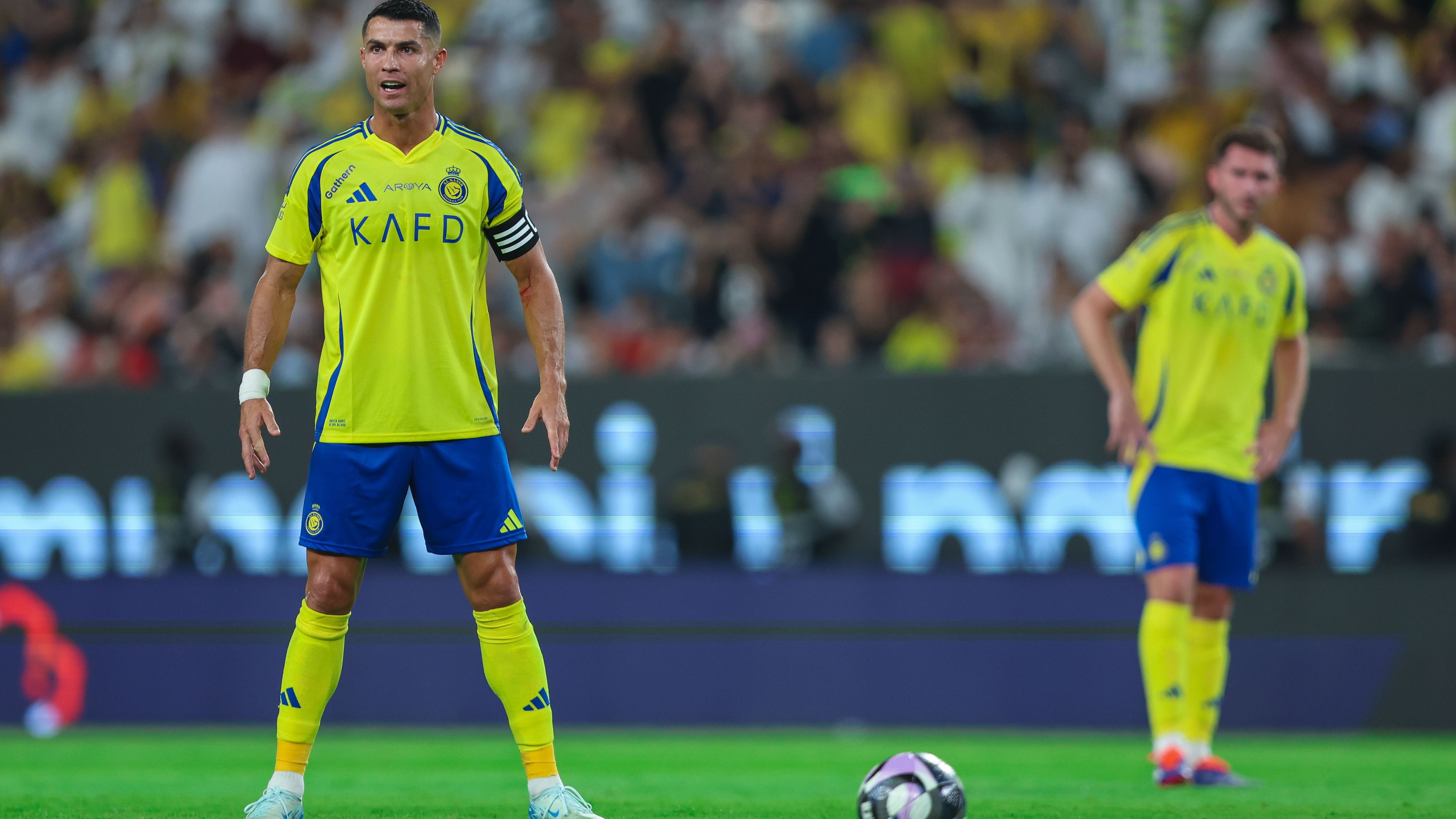 VIDEO Cristiano Ronaldo scores pinpoint free kick as Al Nassr get Saudi Pro League season back on track with Al Feiha victory Goal Nigeria