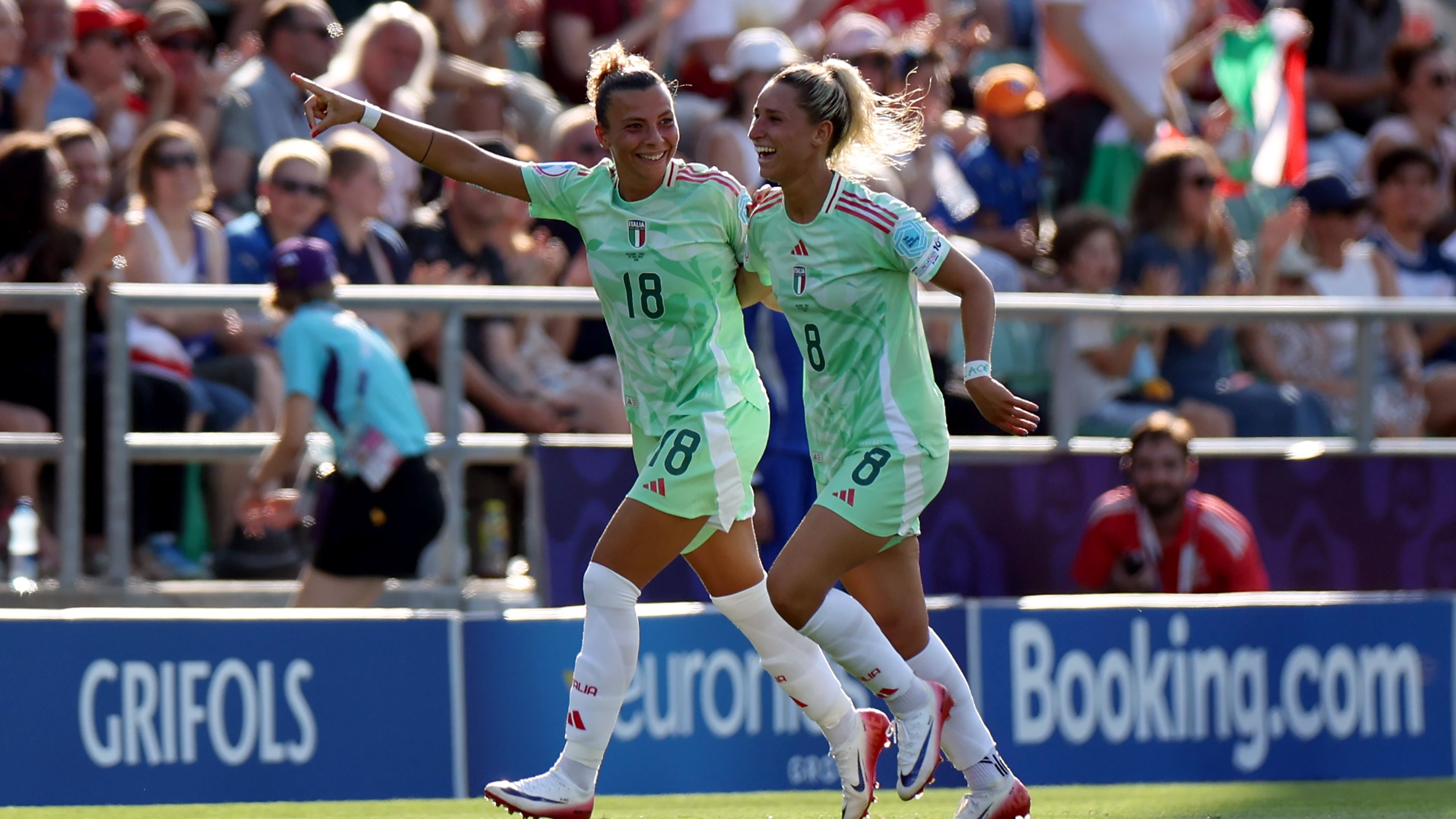 Arianna Caruso curls home stunner as Italy see off Belgium to win Euro ...