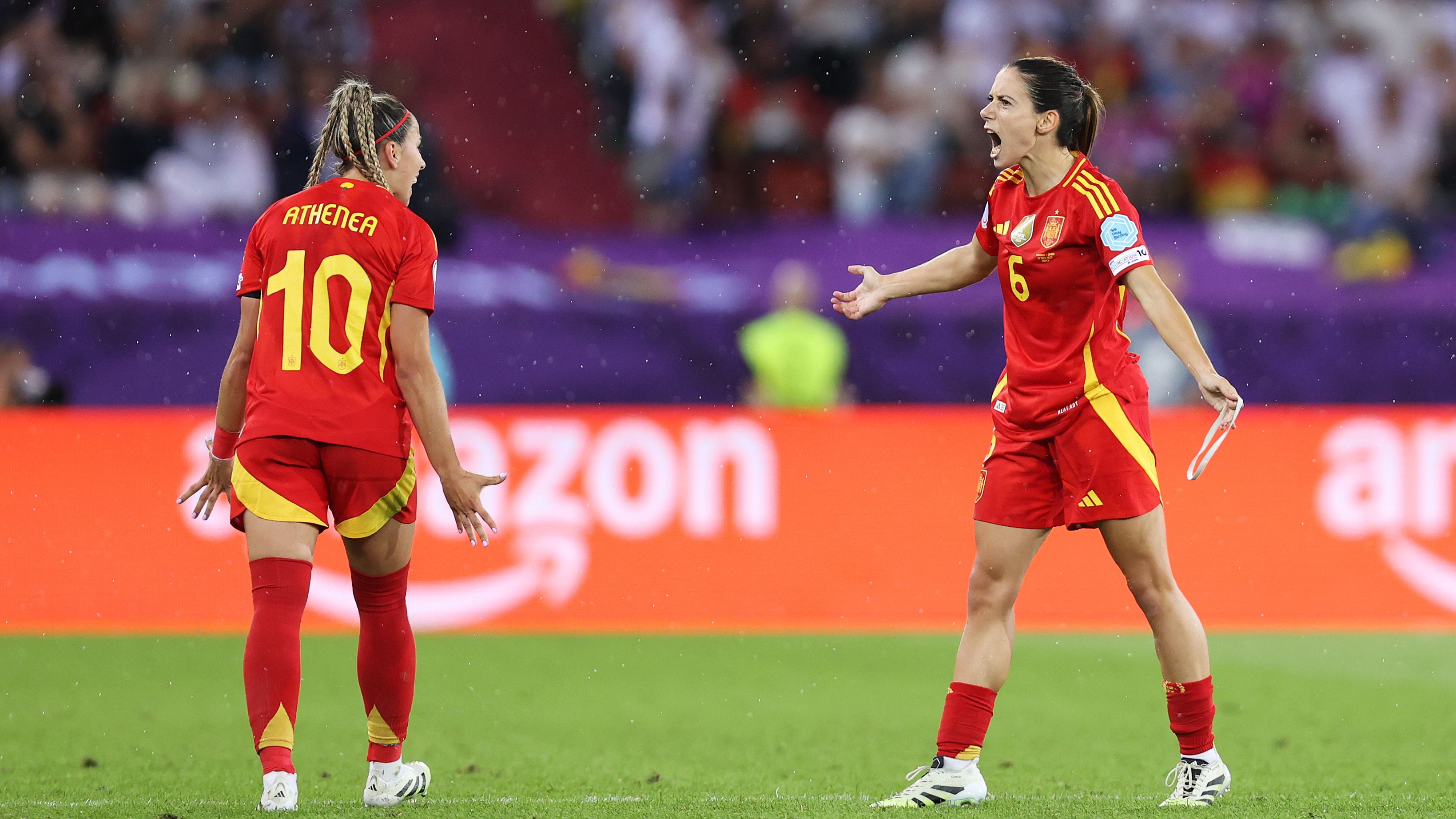 Aitana Bonmati always finds a way! Spain superstar scores sublime late ...