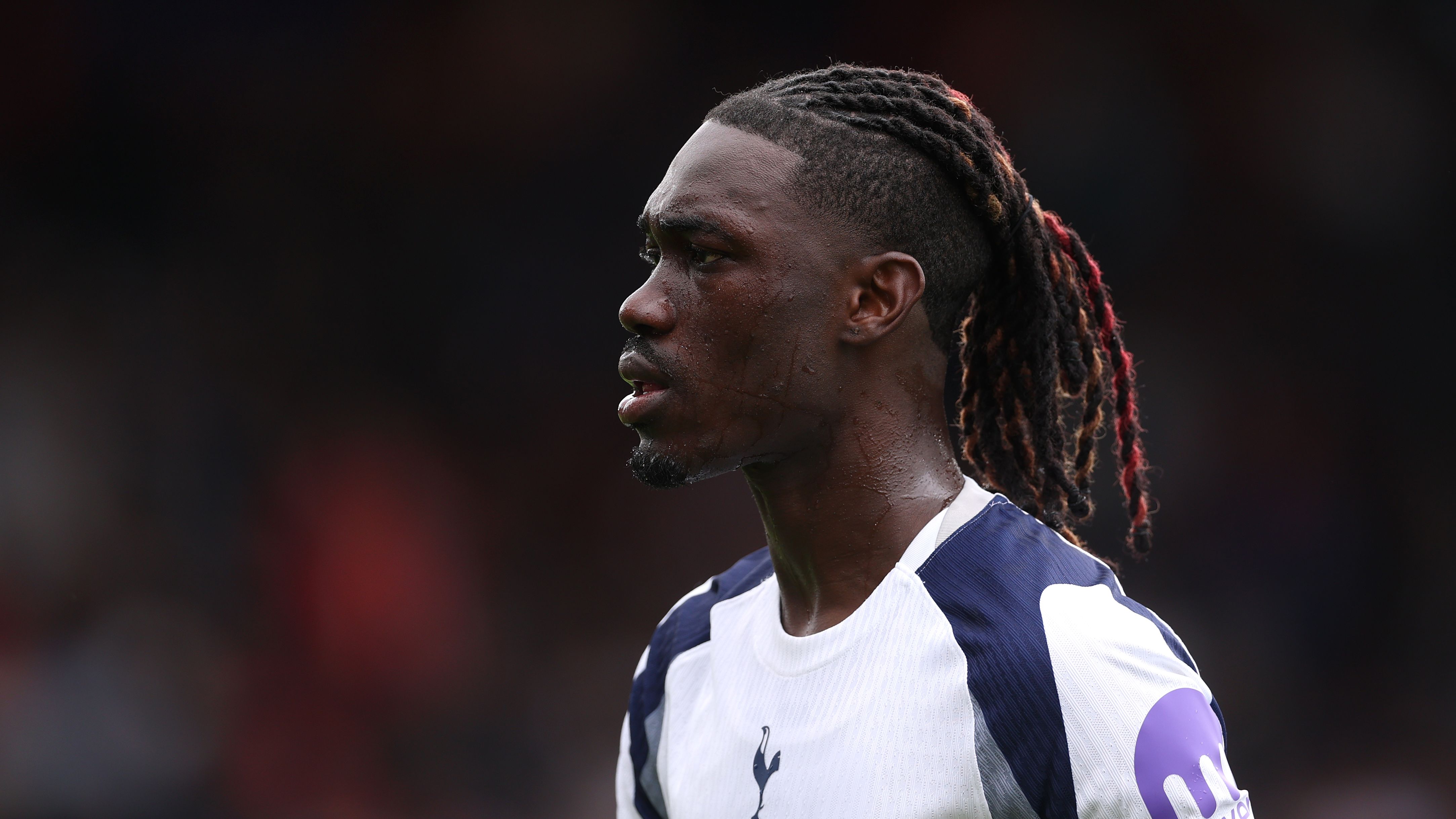 Yves Bissouma figure parmi les onze joueurs dont Tottenham a décidé de ...