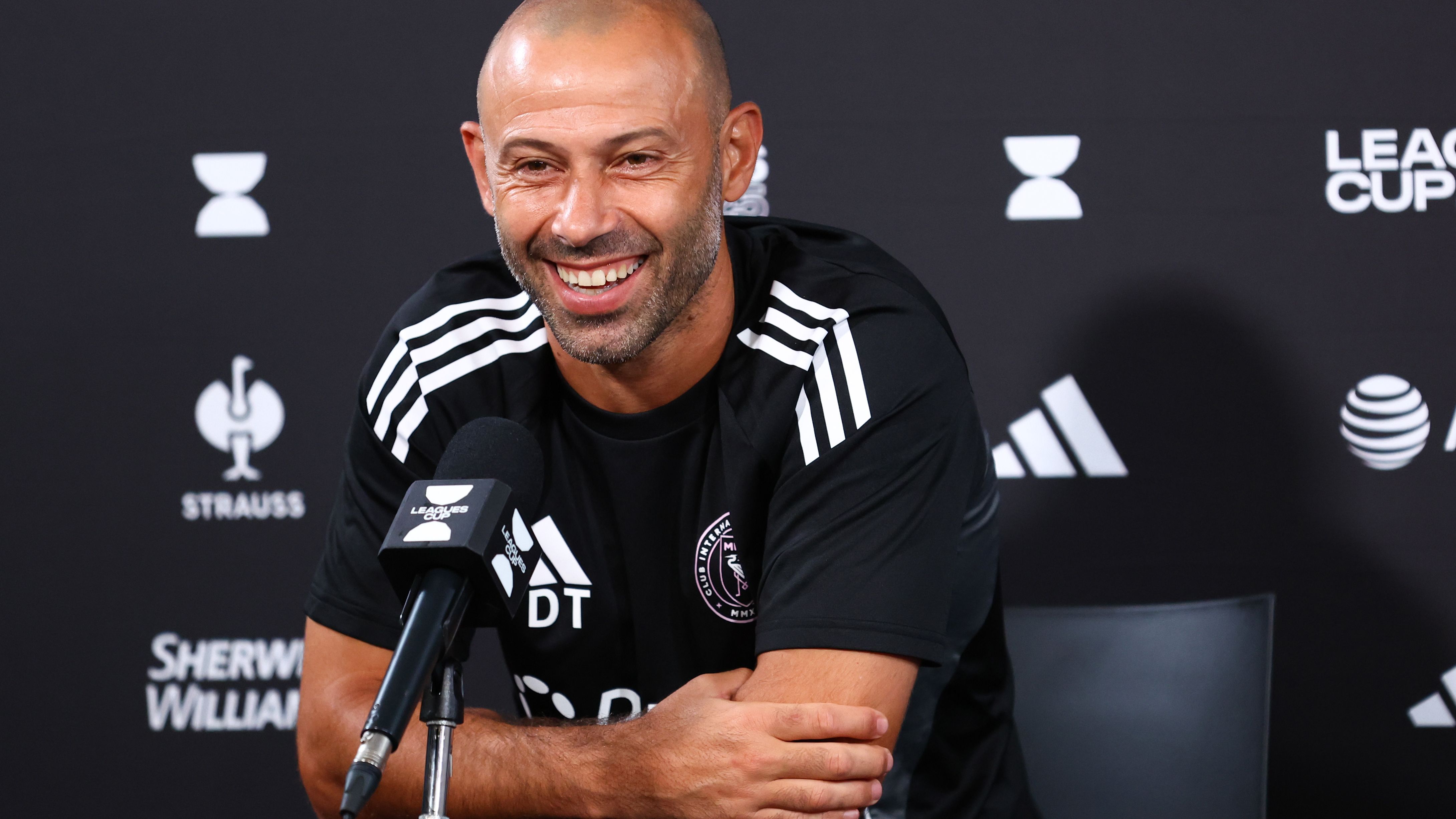 "Todos esperamos que renueve su contrato" - Javier Mascherano dice que las negociaciones para la ...