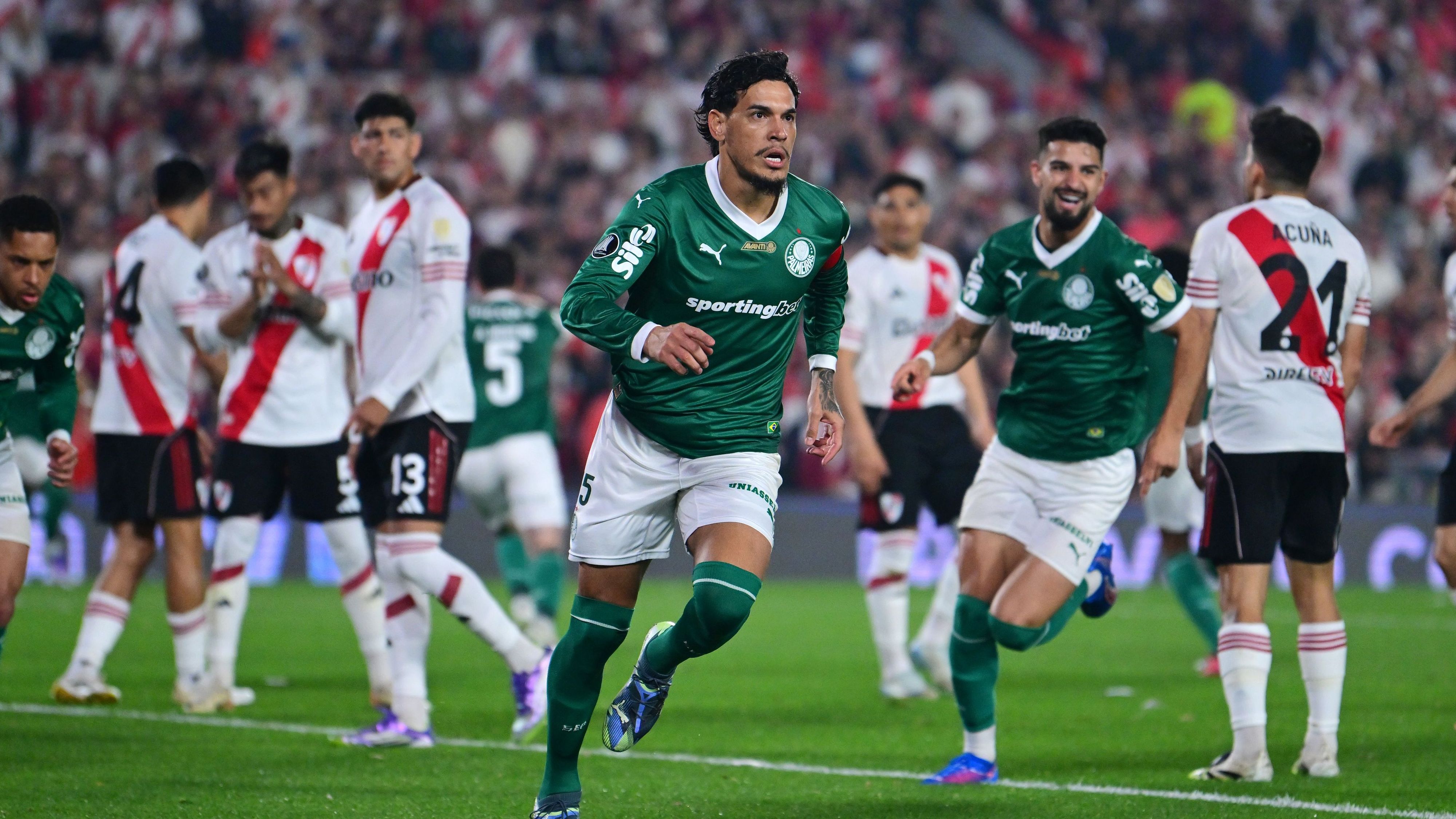 O recorde impressionante que Gustavo Gómez atingiu dentro da ...