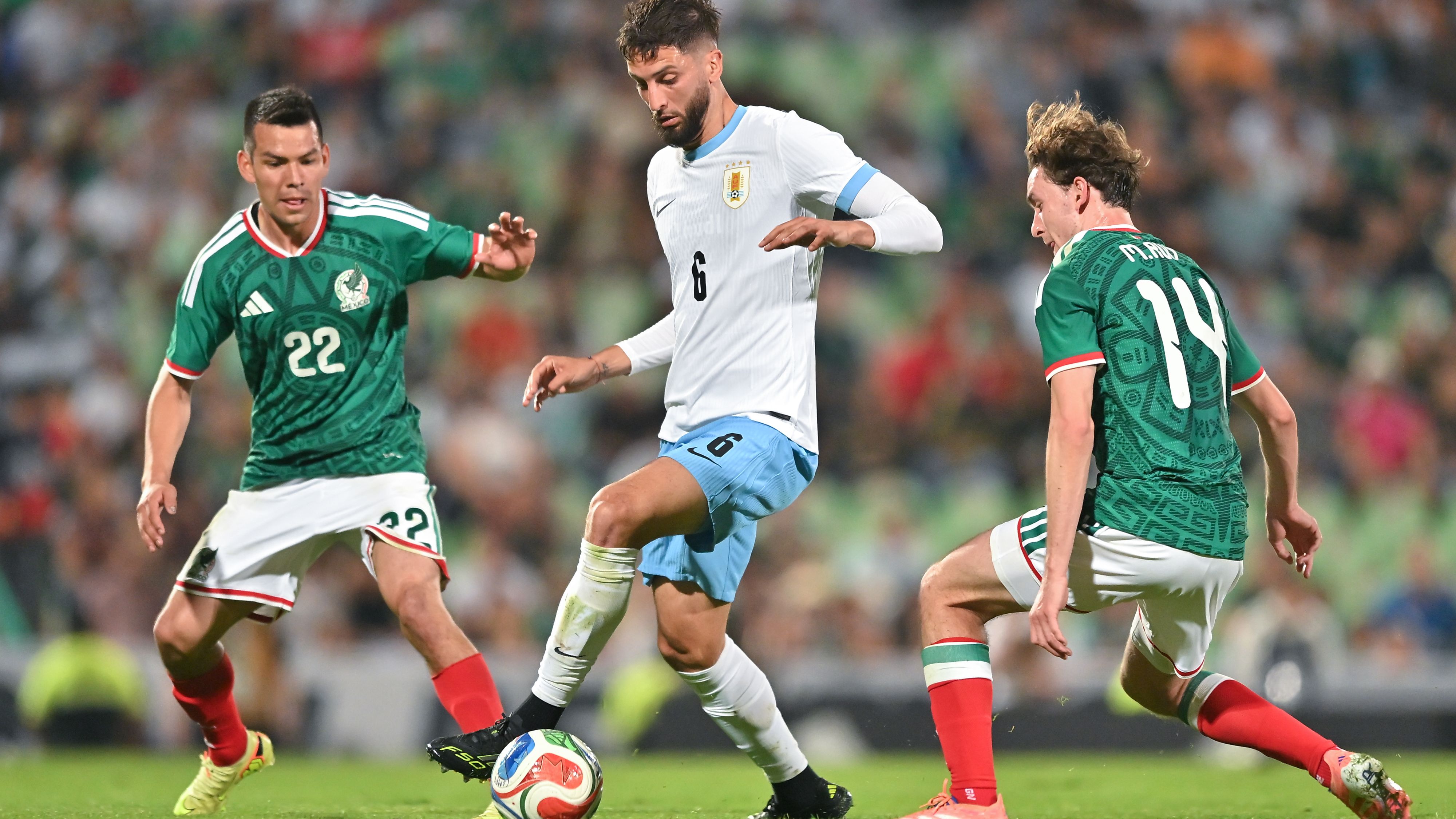 Goalless in Torreón: Mexico and Uruguay play to scoreless draw as ...