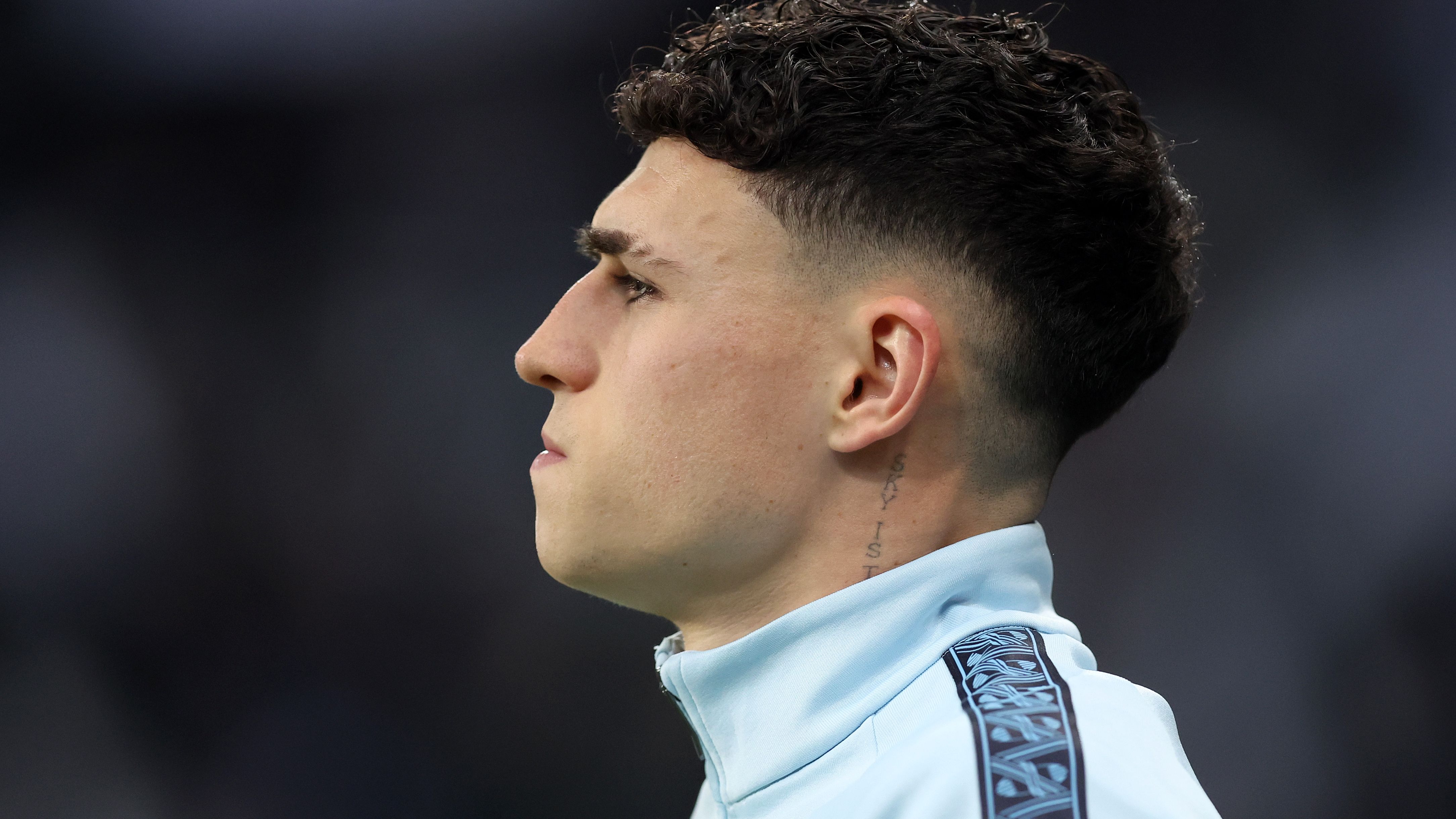 Phil Foden's wedding plans?! Man City star spotted ring shopping with ...