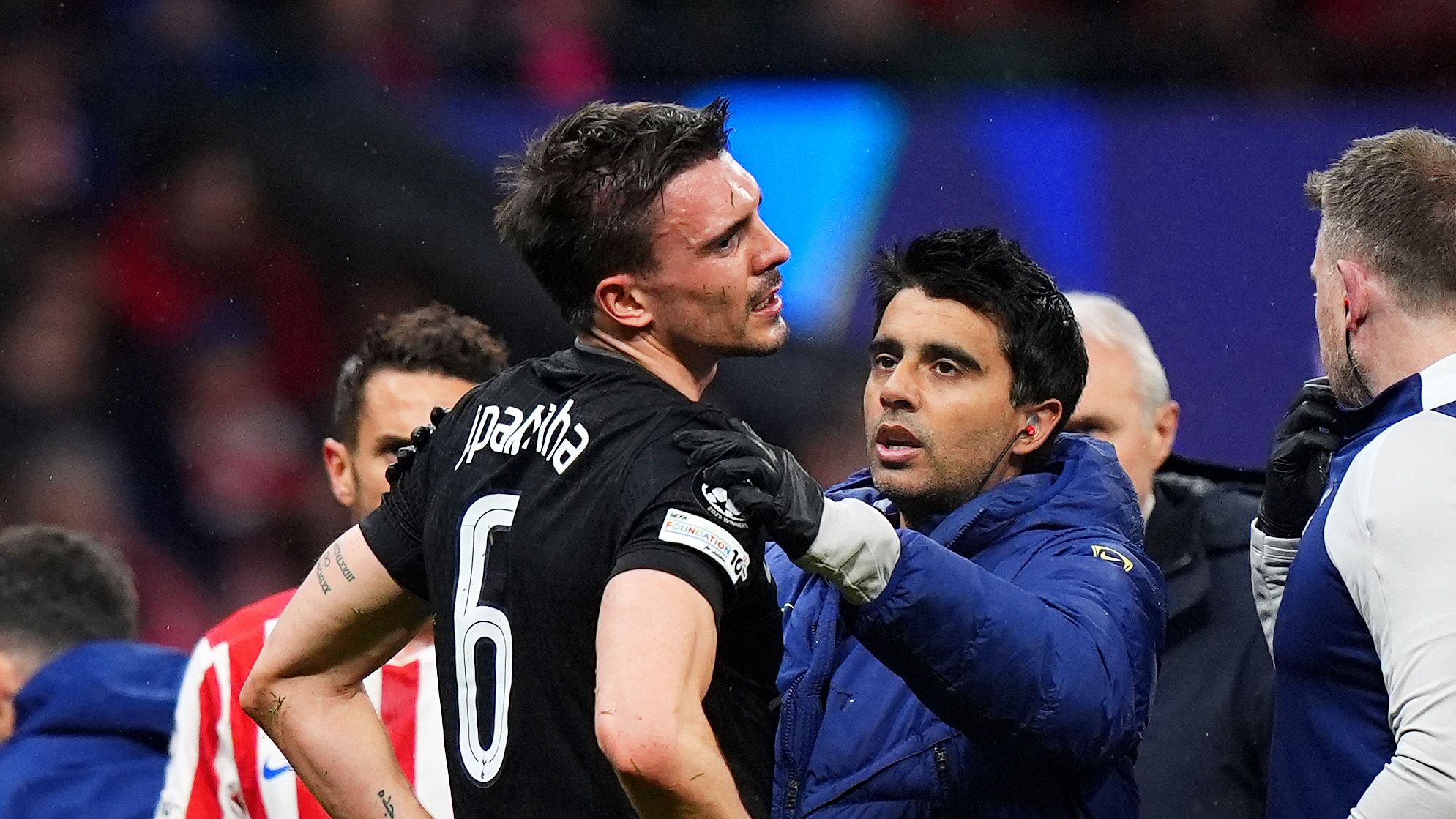 'He made the mistakes, not the manager!' - Antonin Kinsky blasted for ...
