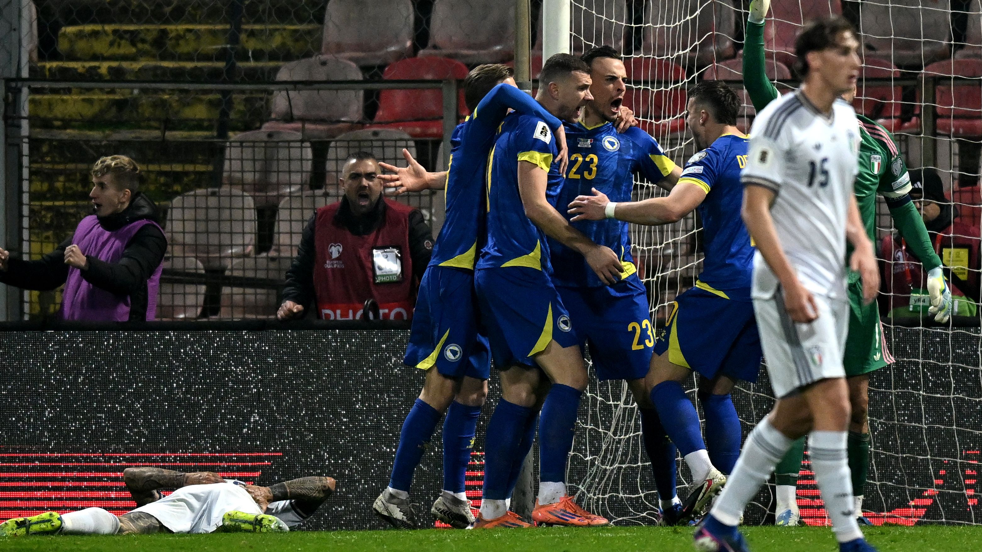 'I feel bad for all of Italy' - Emotional Leonardo Spinazzola speaks ...