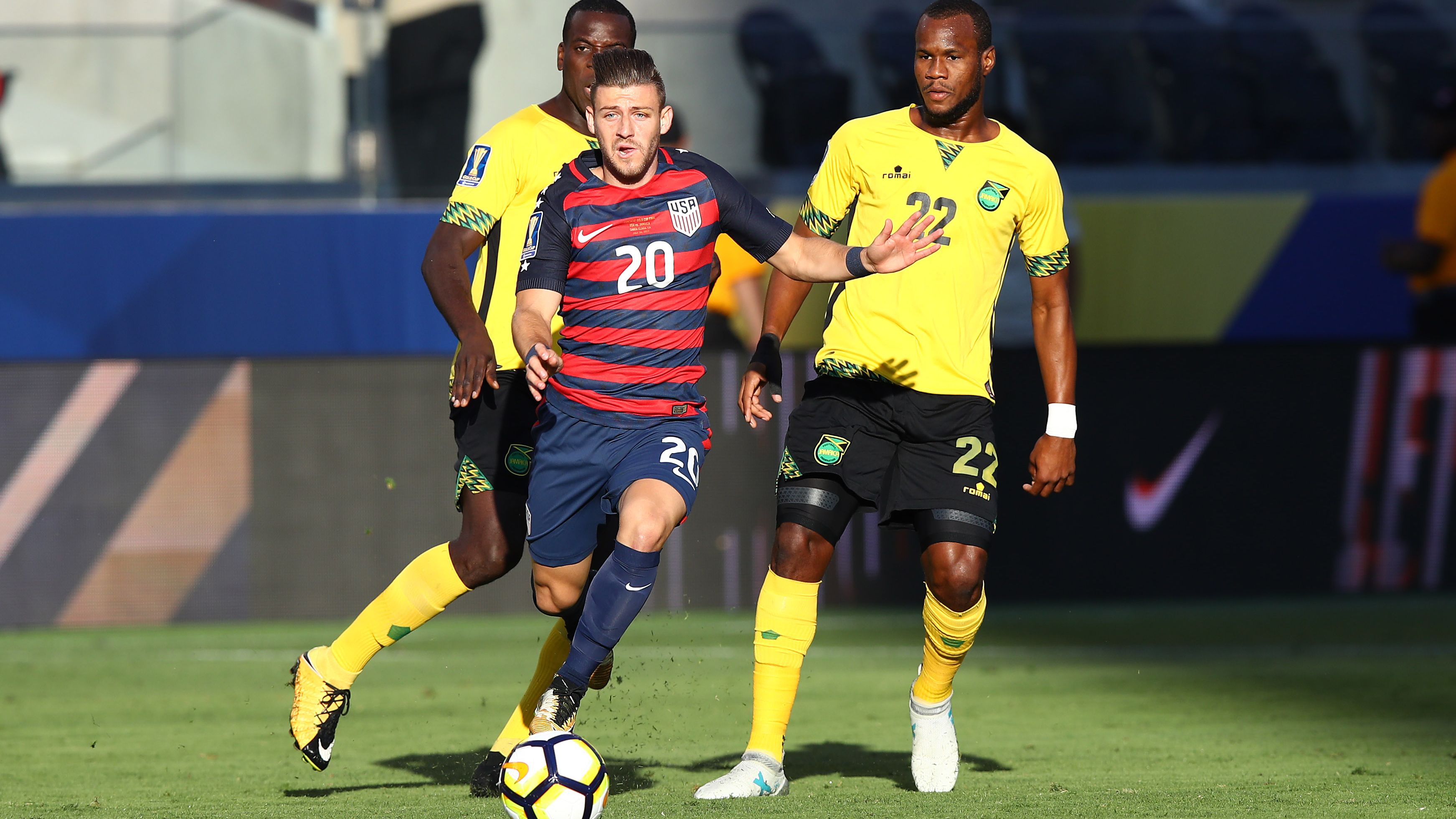 Seattle Sounders acquire U.S. international Paul Arriola from FC Dallas ...